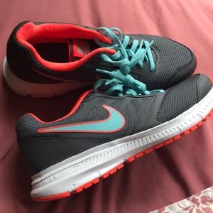 Nike | Shoes | Nike Tennis Shoe For Girls | Poshmark